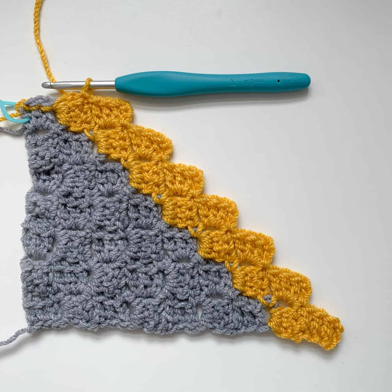 How to crochet a rectangle using the corner to corner (c2c) stitch ...
